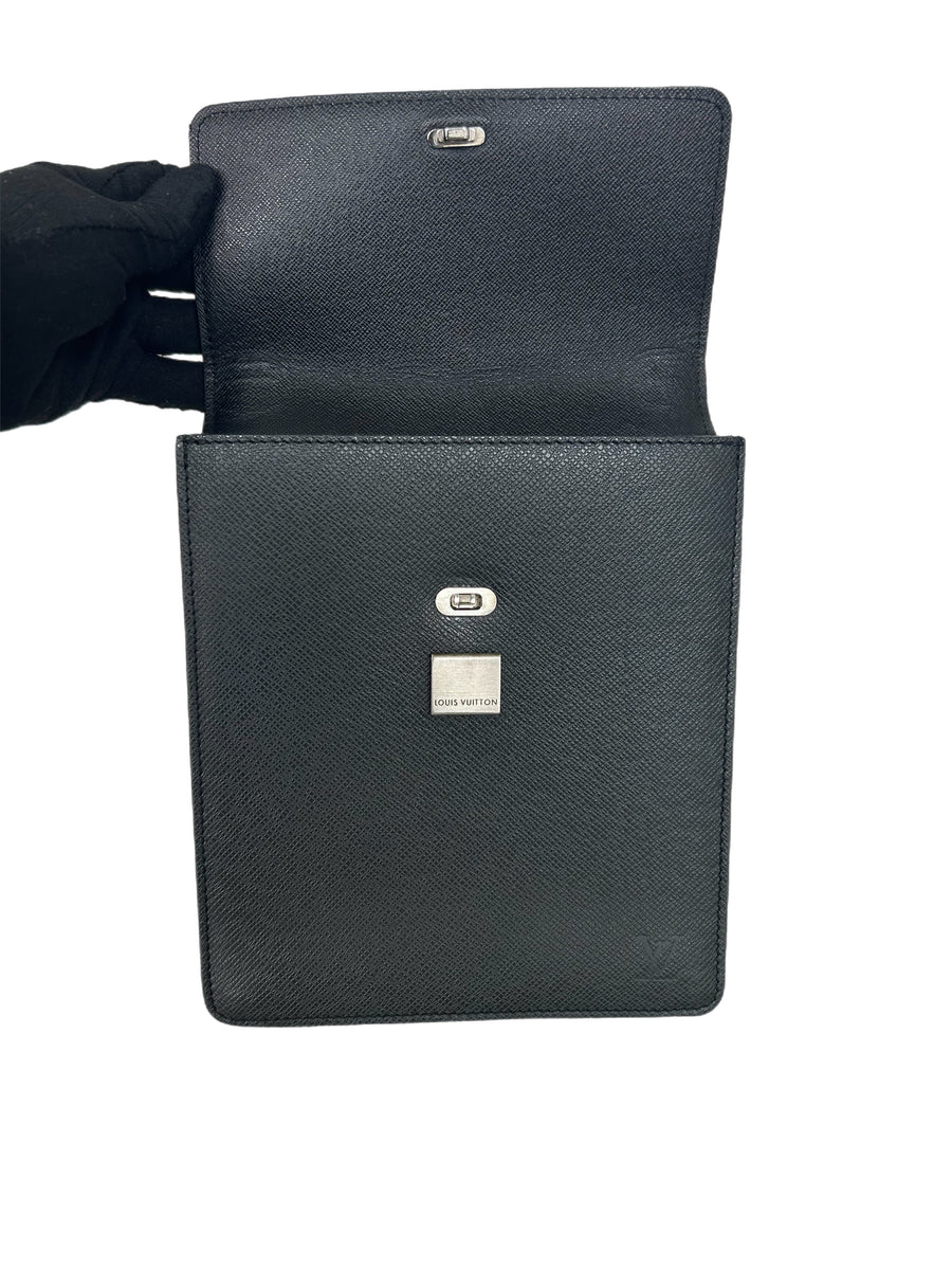 LOUIS VUITTON - Taiga Leather Pochette Kurgan Shoulder Bag – Open Vault ...